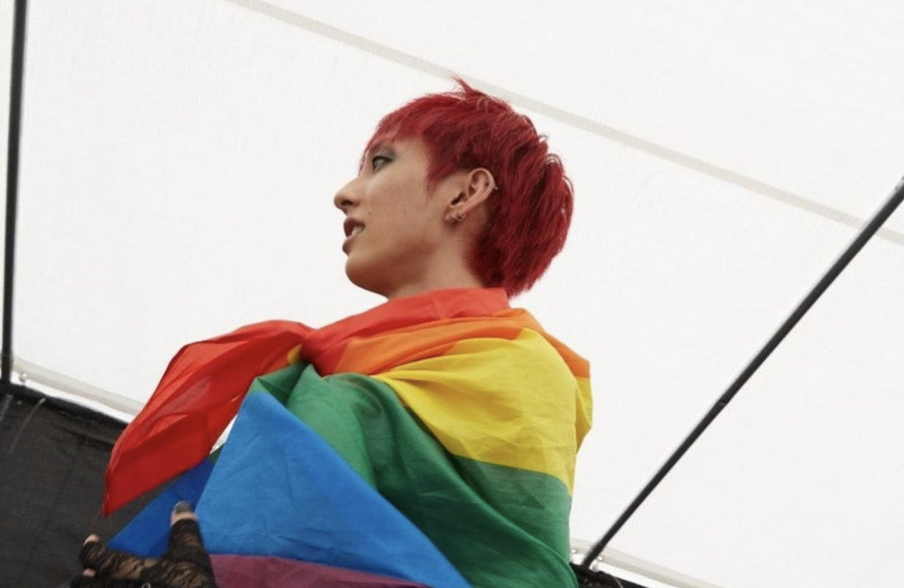 Prvý gej K-pop idol Holland: Nechcem klamať – Dúhový magazín